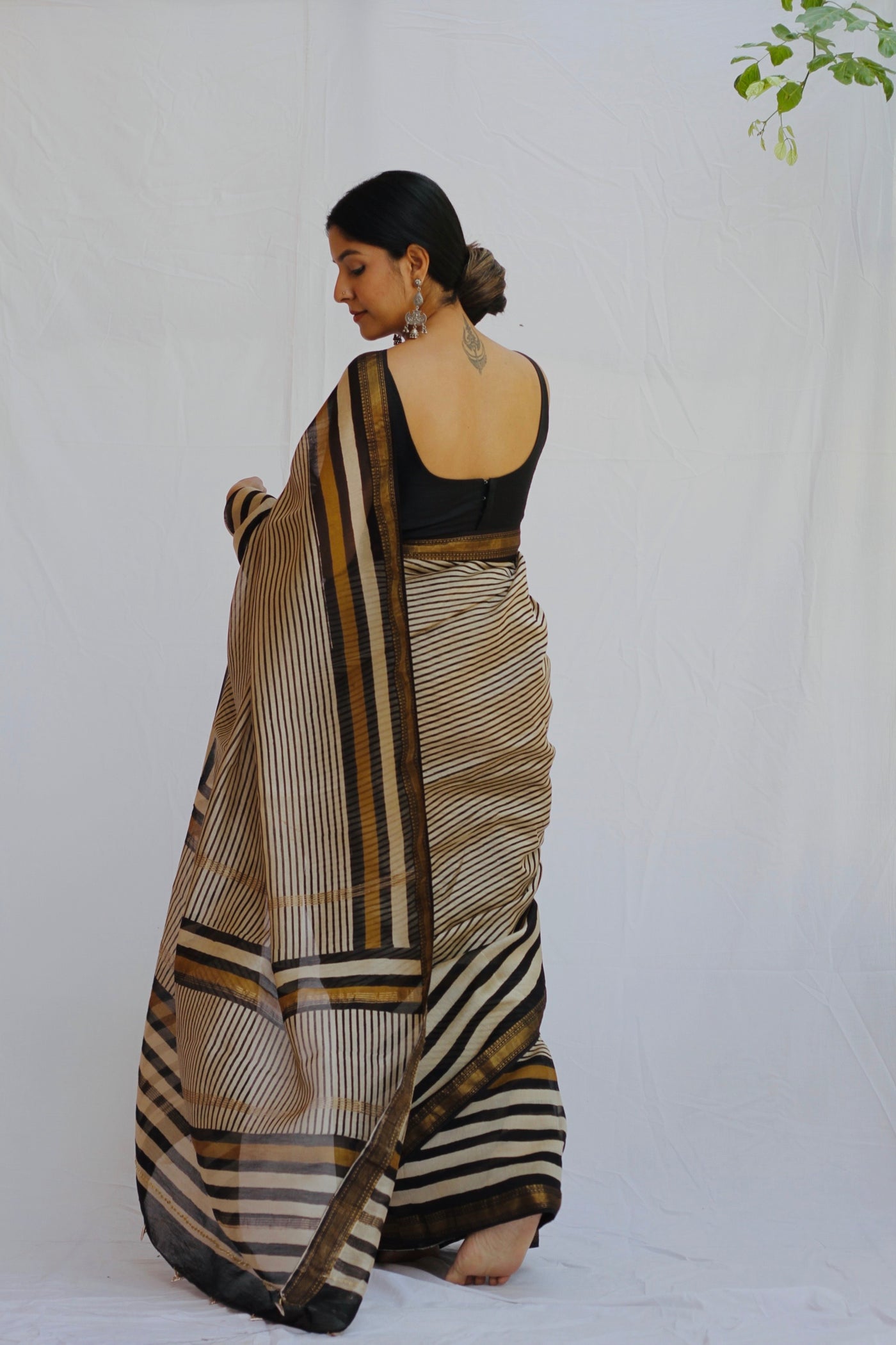 Sarees - Buy Beautiful Hand Crafted Sarees on Best Price | Gray and ...