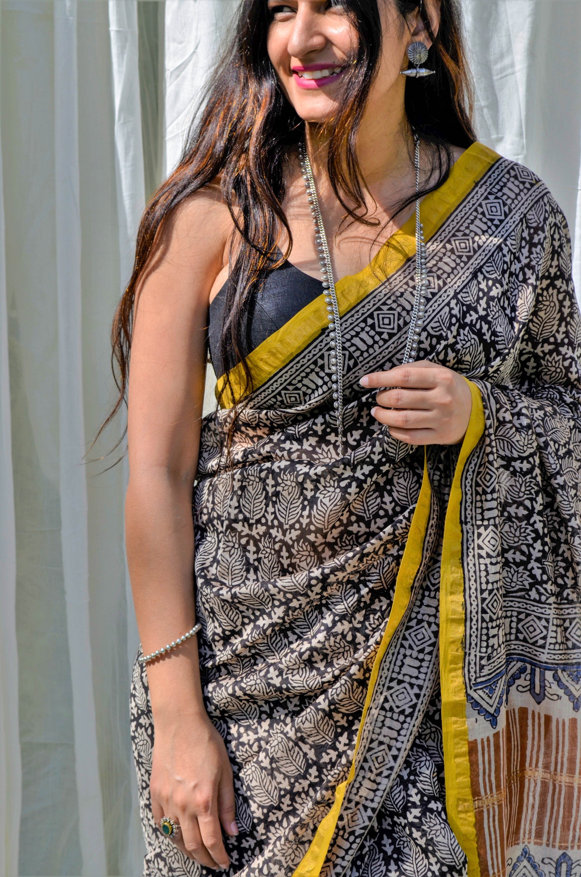 Black Bagru Print Chanderi Saree at Gray and Green Store